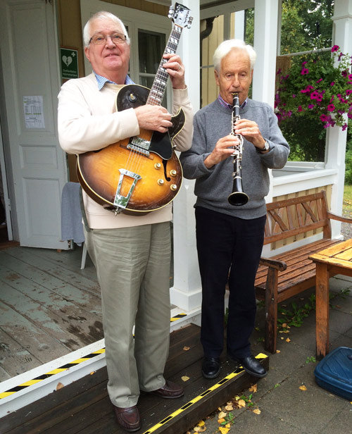 Lidingösidan - Hustegaholm: Musikunderhållning